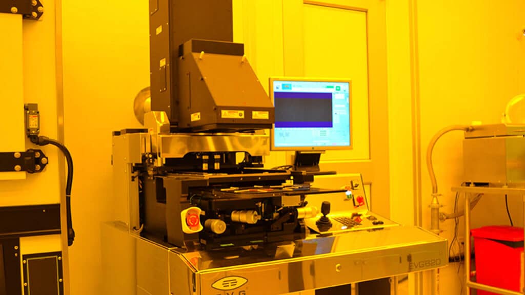 Mask Aligner – The Advanced Science Research Center